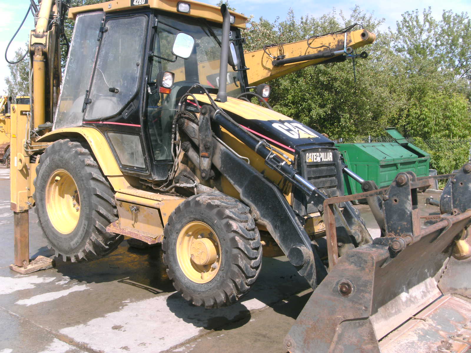 Used Equipment Trading: CAT 428C backhoe loader for sale