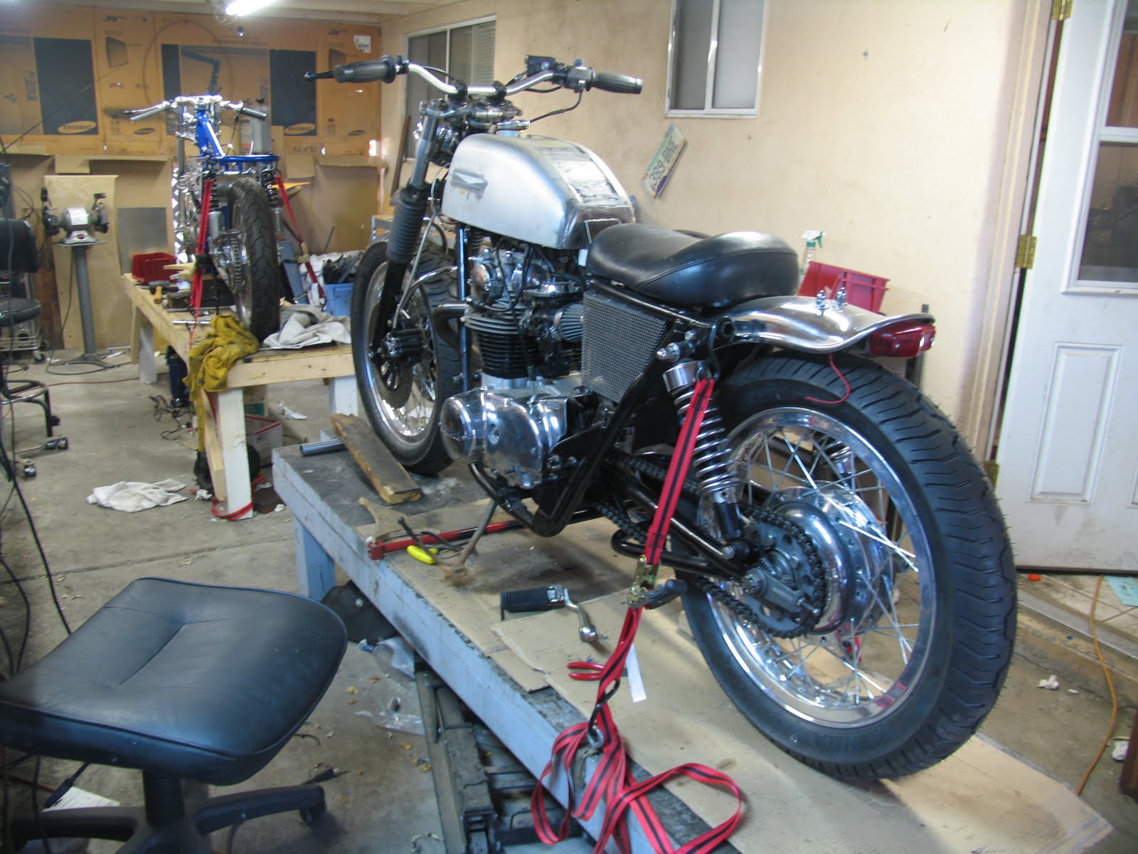 Arizona Custom Motorcycle Engineering: XS650 BRAT STYLE