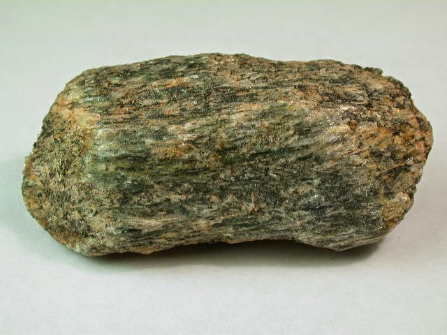 Silimanita (Sillimanite) - Mineral