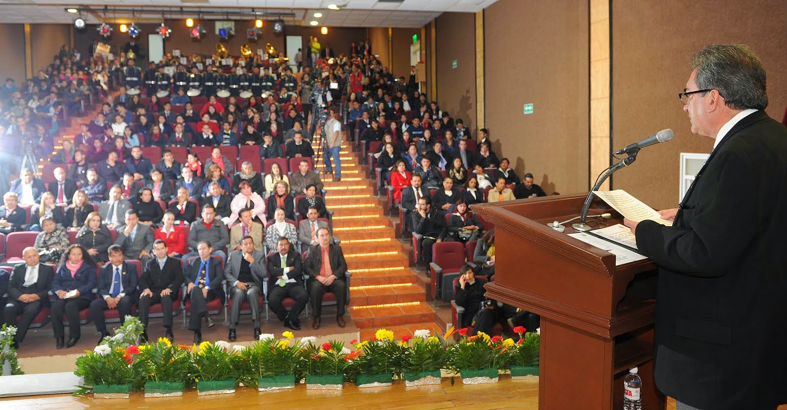 Convive el Gobernador con alumnos, maestros y personal de la Escuela ...