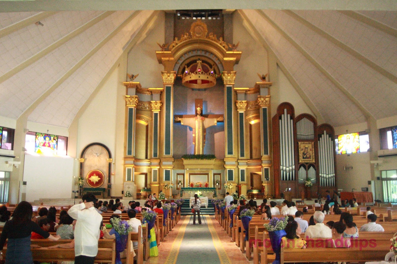 The Pinoy Catholic: A fitting throne for the Lord