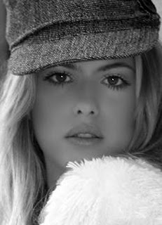 Hay Un Lugar.: Especial Quase Anjos Melody Paz (Mel)