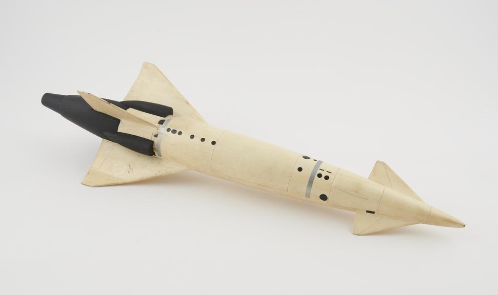 SI VIS PACEM, PARA BELLUM: Il missile Blue Steel era un'arma aria ...