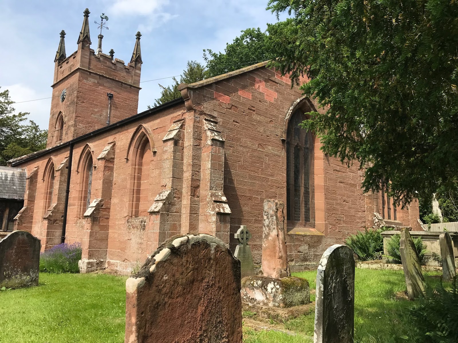 Dee at the Carlton: Exploring the Shropshire village of Badger