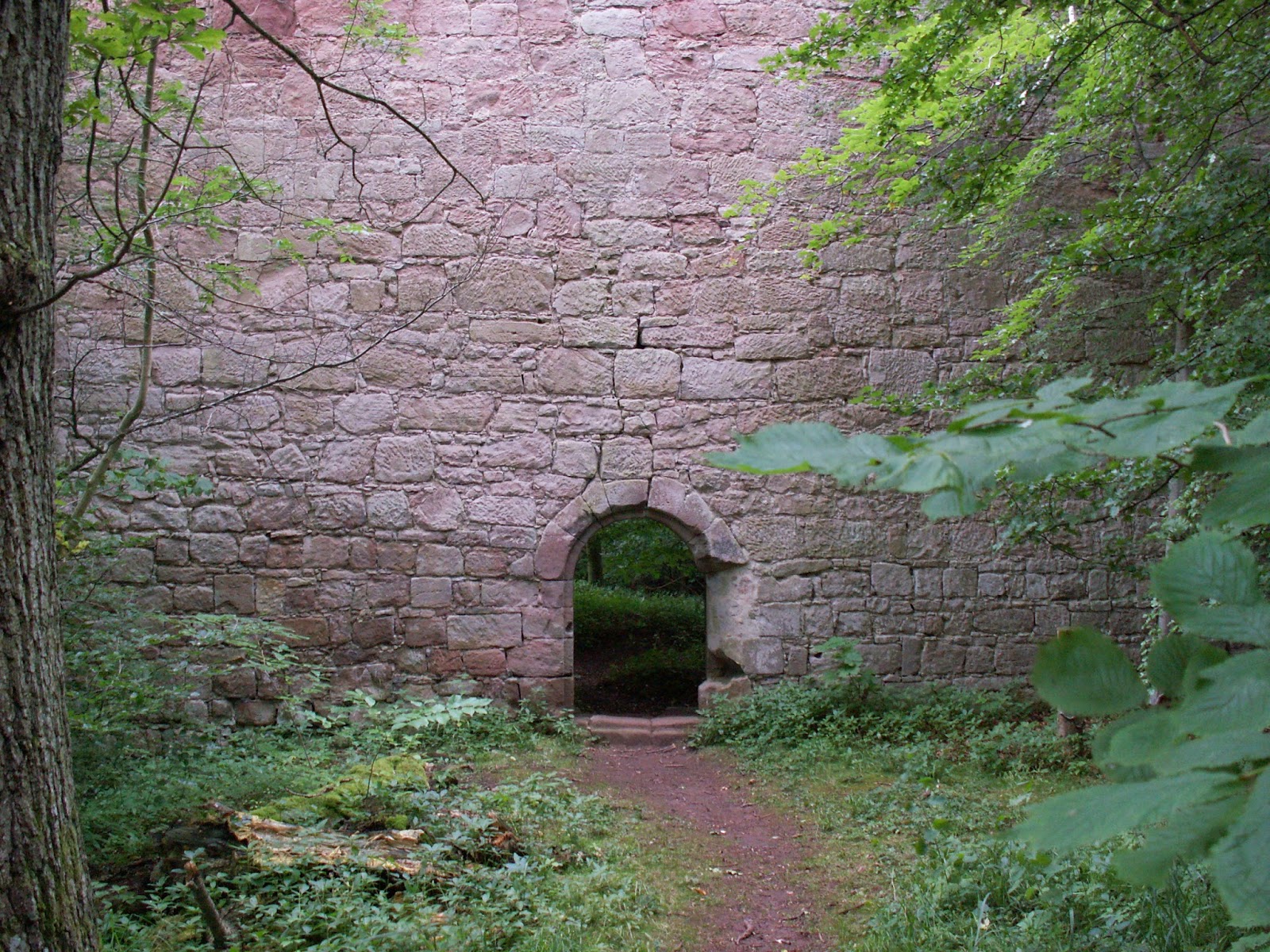 CUBO ET EXCUBO: Yester Castle (Goblin Ha')