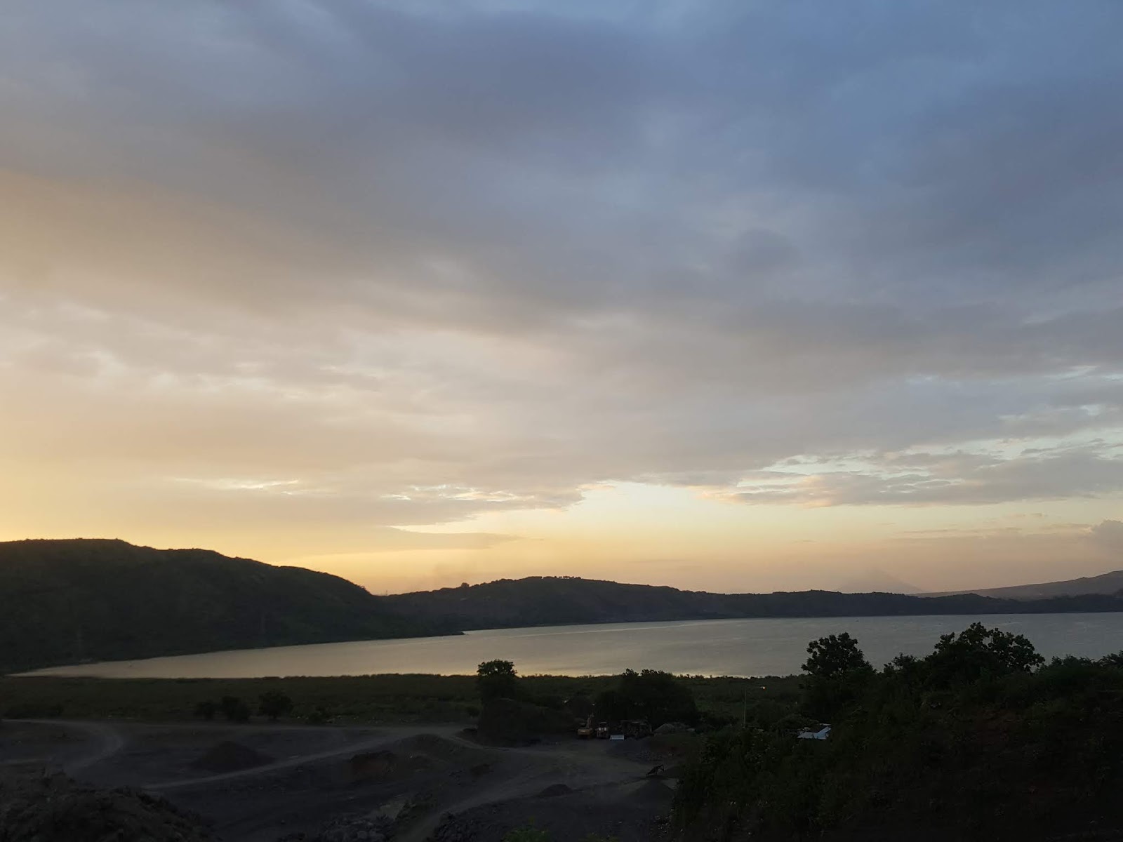 Contaminación a Orillas Del Lago Xolotlan. periodista: Angélica Bonilla.