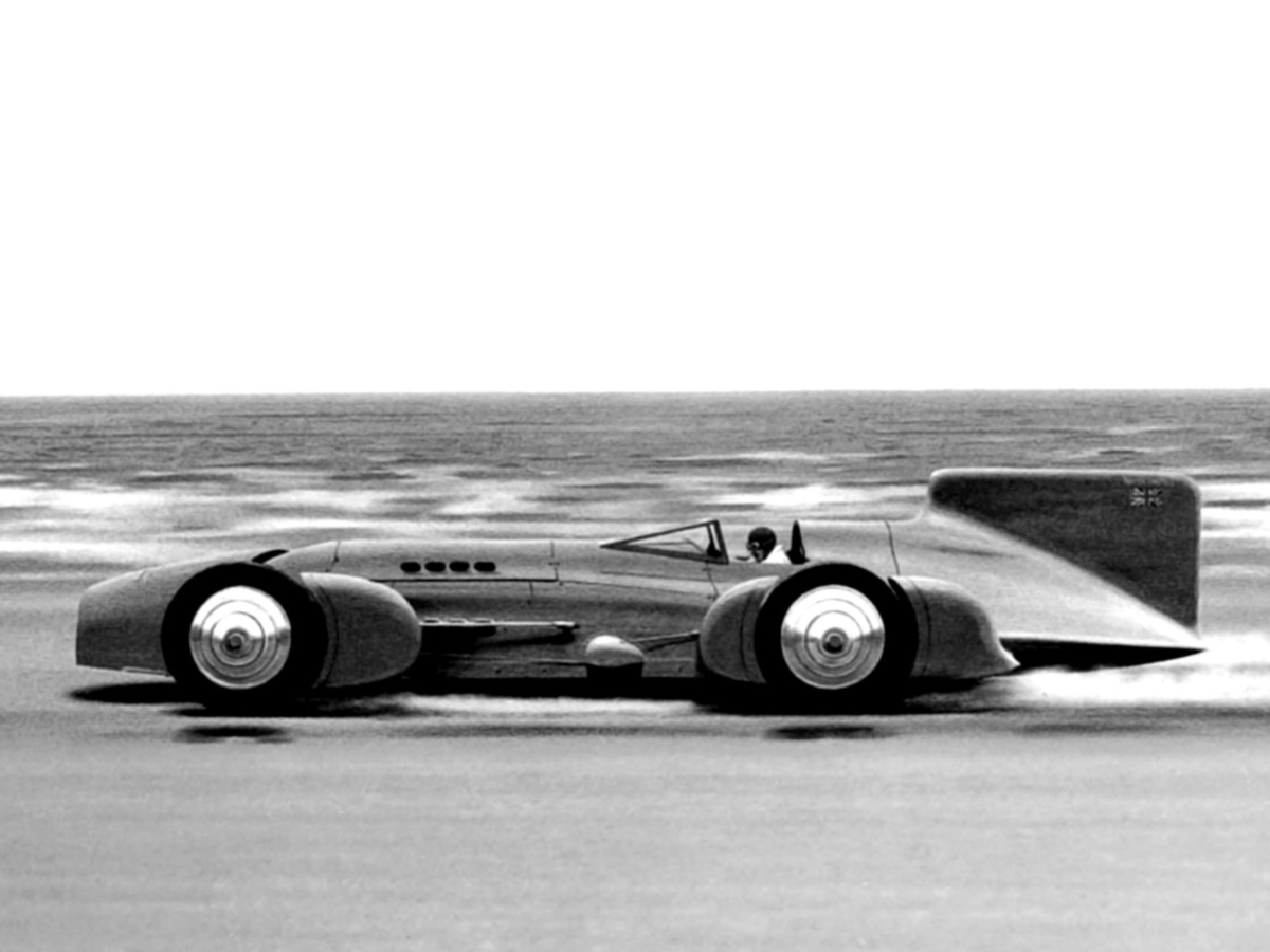 Amazing Photographs of Sir Malcolm Campbell With His Stunning Blue Bird ...