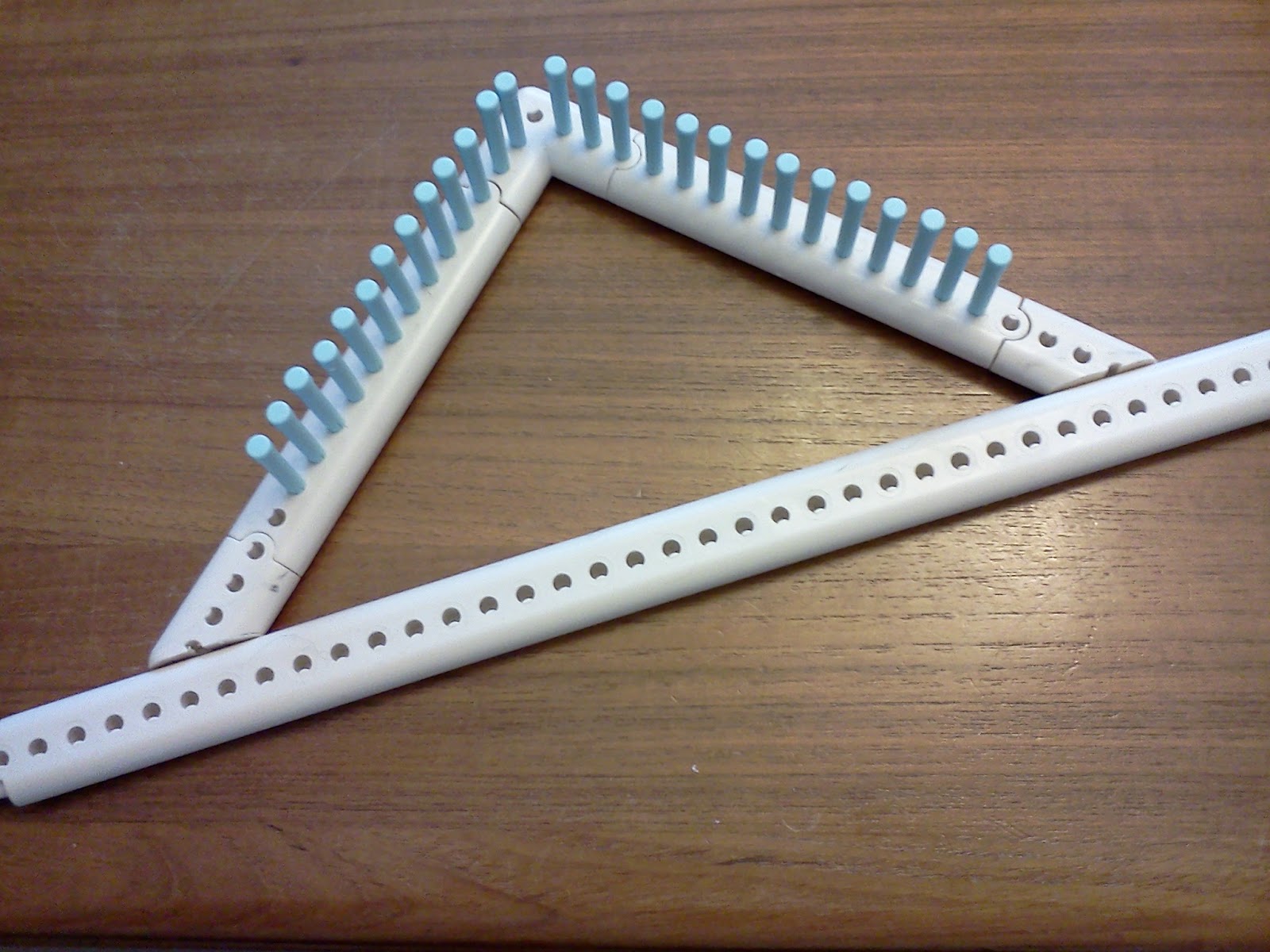 Instructions for Triangle Looms : The Hacked Martha Triangle Looms