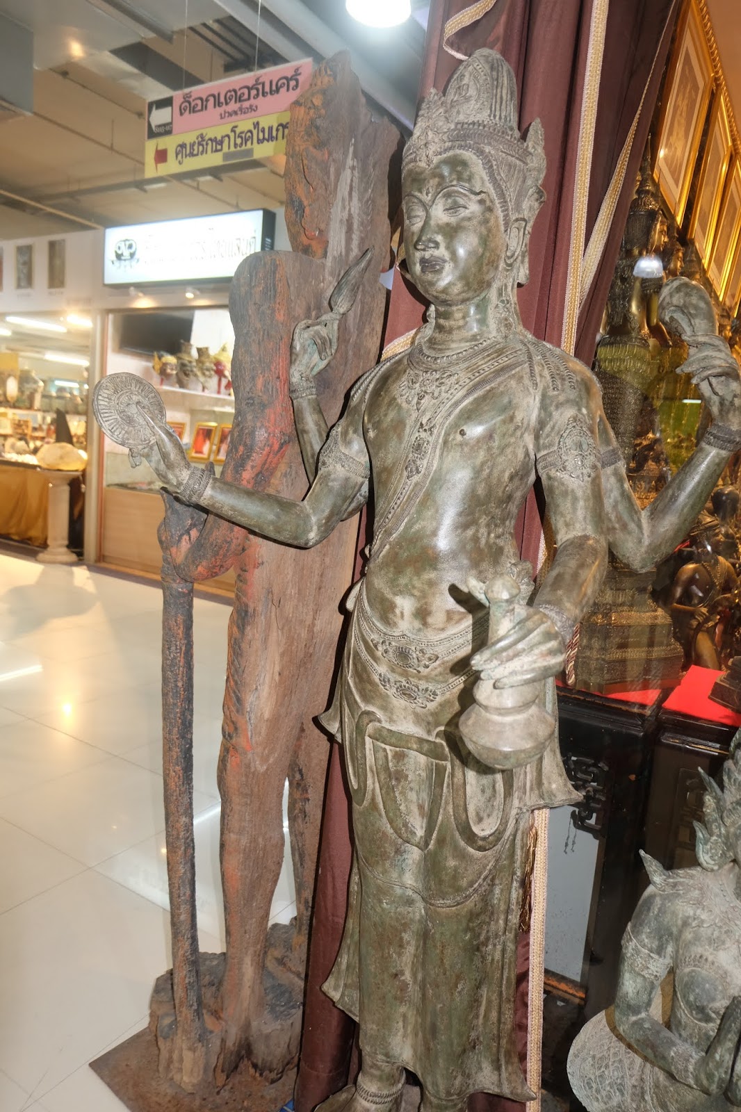 Kee Hua Chee Live!: VISITING THE GODS AND GODDESSES AT JJ MALL AND THE ...