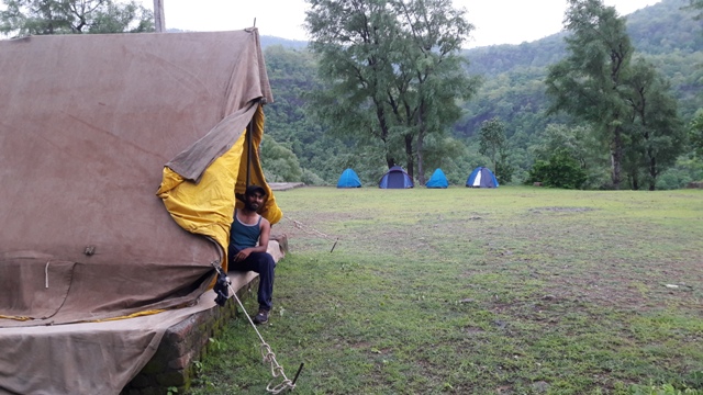 Kalakund Adventure , Mhow ~ Lucky Wanderer