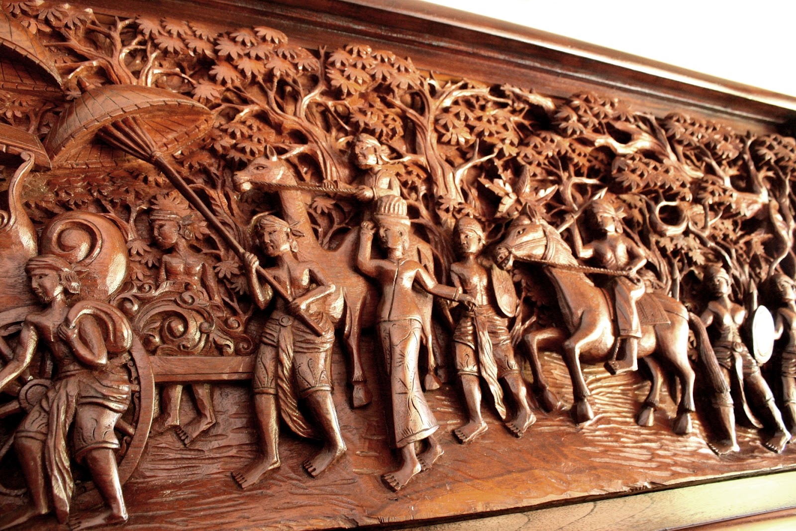 Dijual: Relief Kayu Jati | Barang Antik Klasik