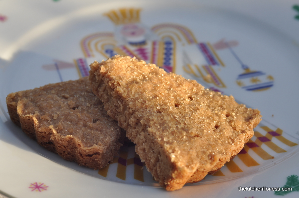 The Kitchen Lioness: 11. Day of December - Festive Shortbread ...