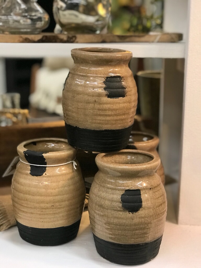 Country Primitives Vintage Market & The French Hen