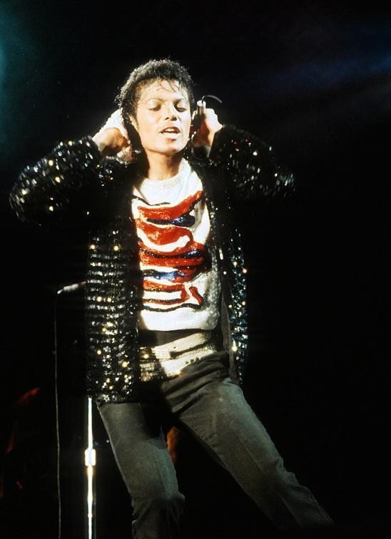 MJJ Photo Gallery: Michael Jackson - Victory Tour (The Jackson Tour)