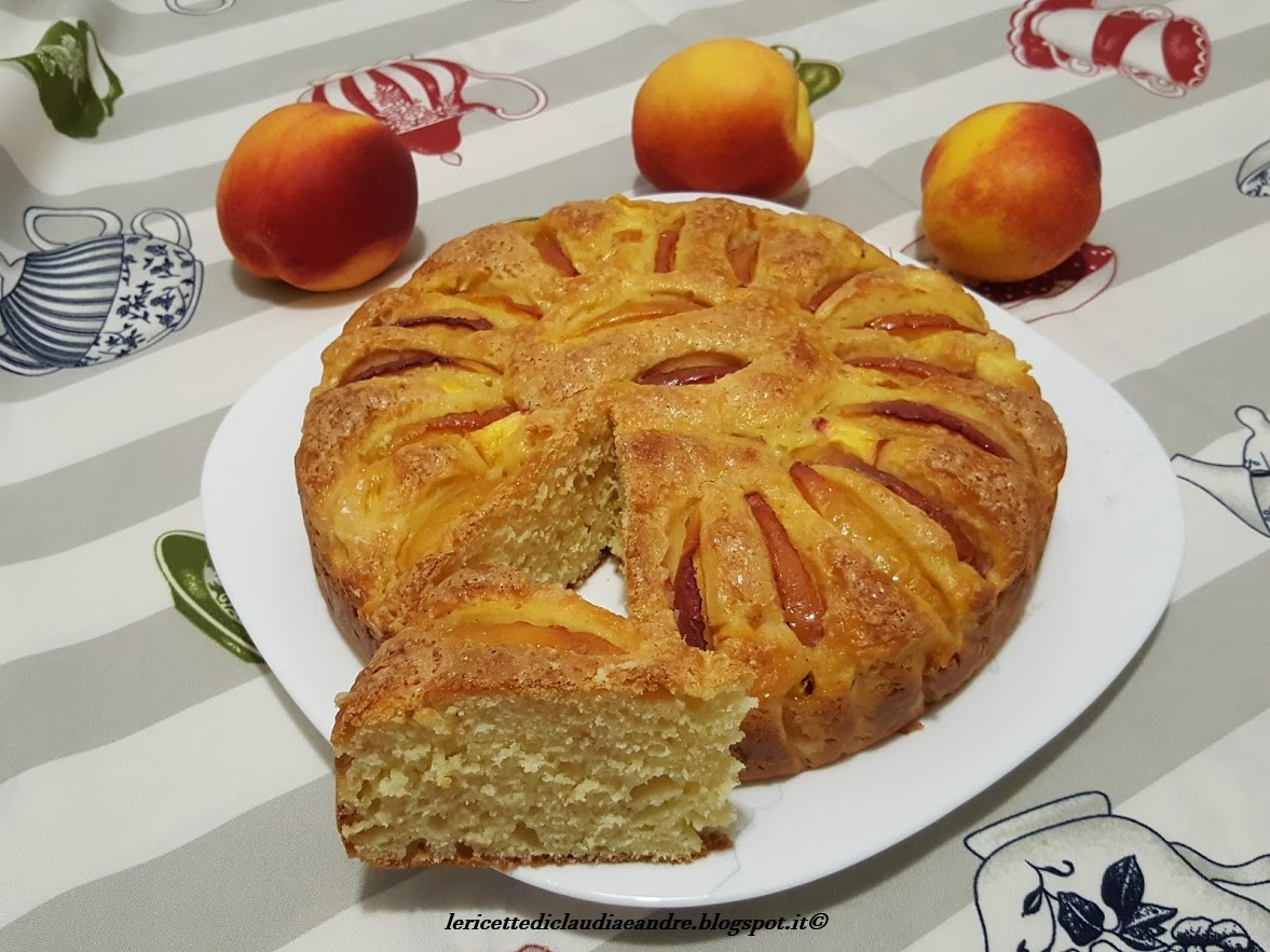 Torta alle pesche noci senza grassi