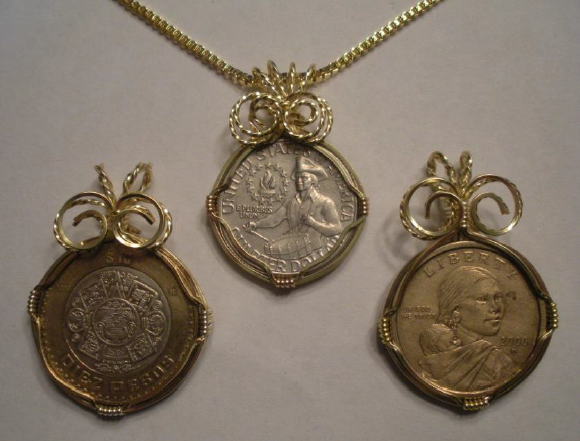 Wire Wrapped Coin Pendant or Key Chain Tutorial / The Beading Gem