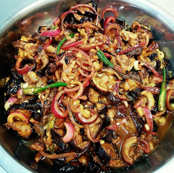 Sri Lankan Food: Wambatu Moju