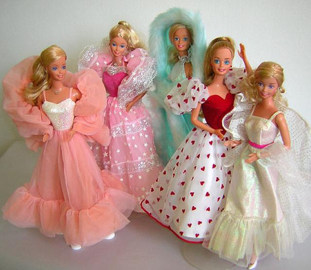 BARBIES - IDENTIFICATION GUIDE ~ JUGUETES SIN TIEMPO