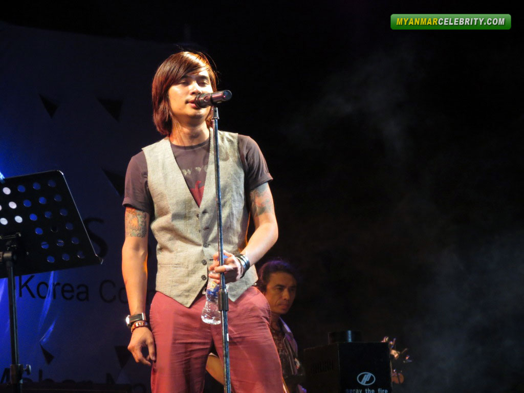 Rzarni @ "3 Plus 3" Live Music Show in Yangon