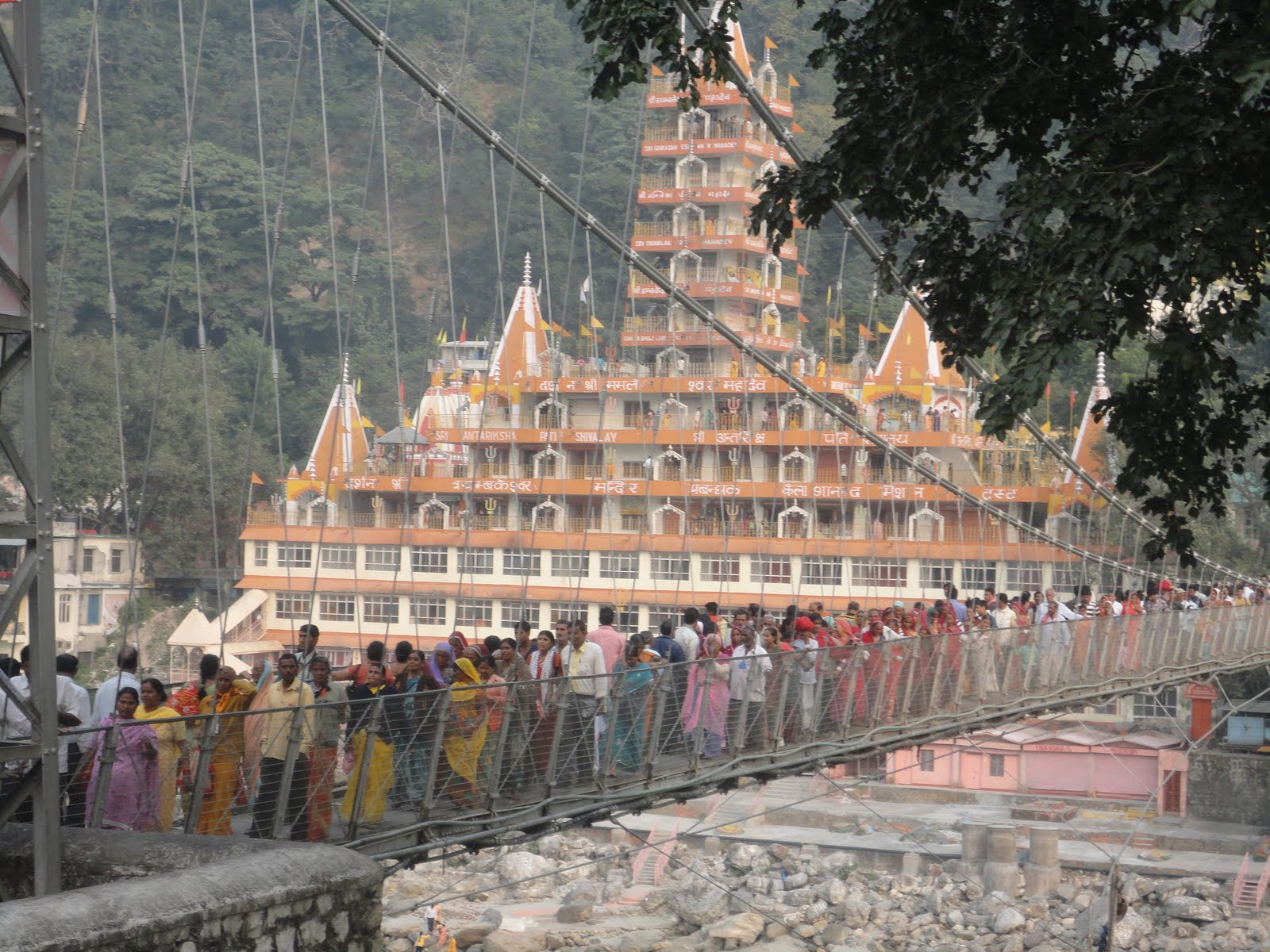 De paseo: Rishikesh, capital mundial del yoga.