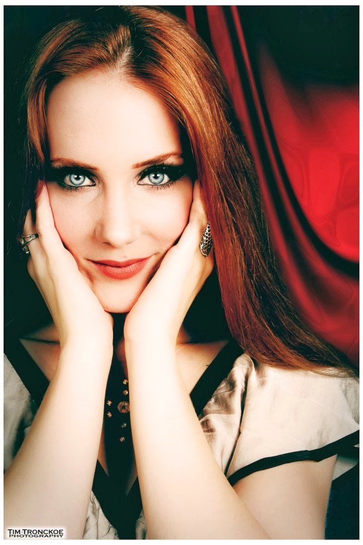 Epica, Simone Simons - la mejor messosoprano: Simone Simons