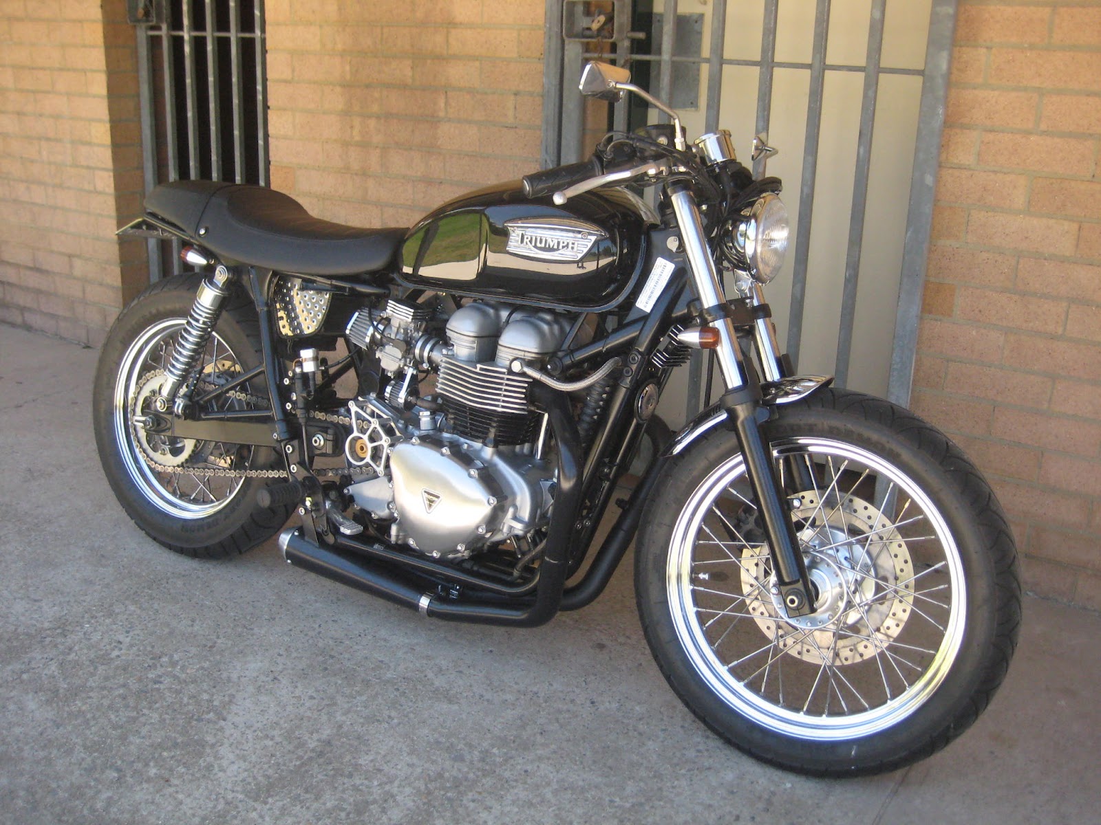 Triumph Parts and accessories - SoloTriumph: Defender by Mean Machines