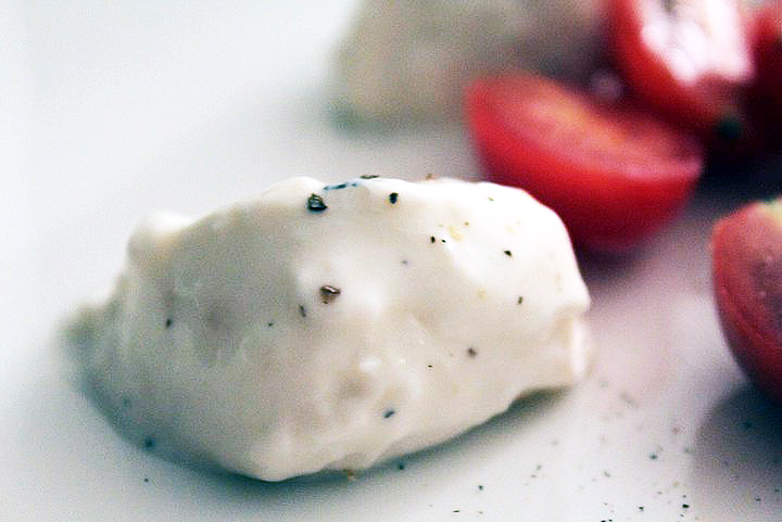 Cooking (and living!) Delicious Dreams: Tryffelimarinoitu mozzarella ...