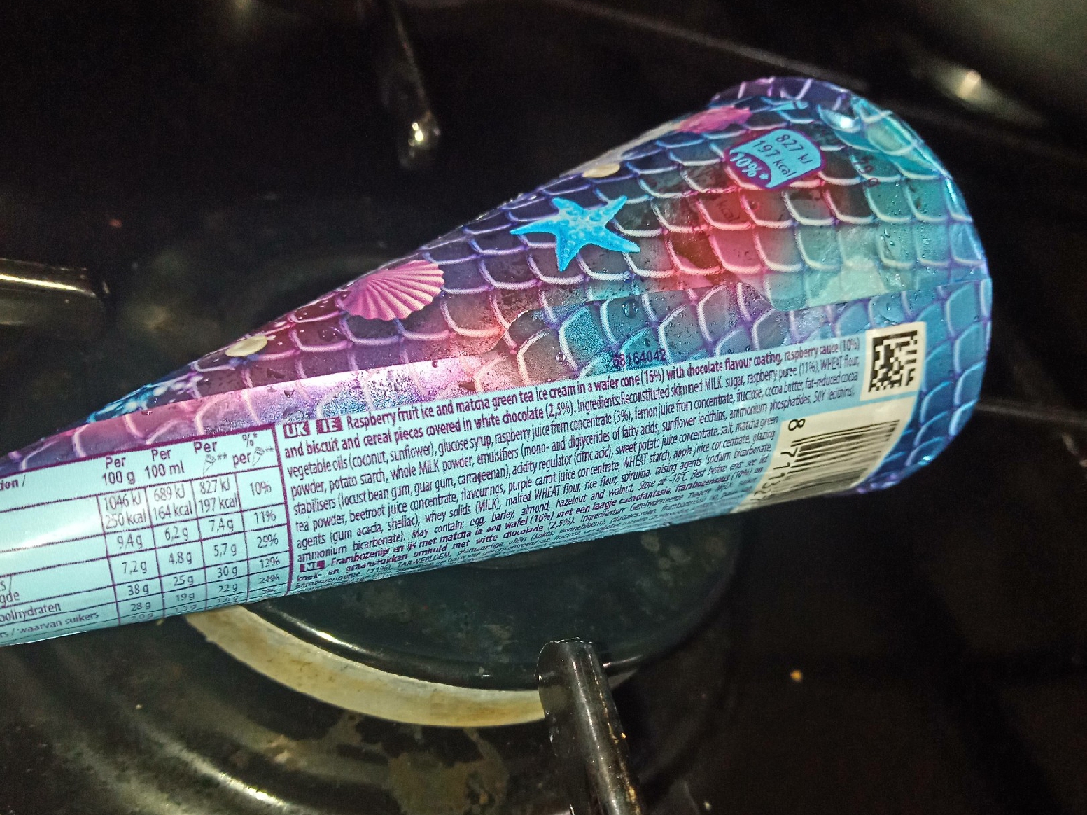 Supersupergirl's Food Reviews: [Review] Cornetto Mermaid Raspberry ...