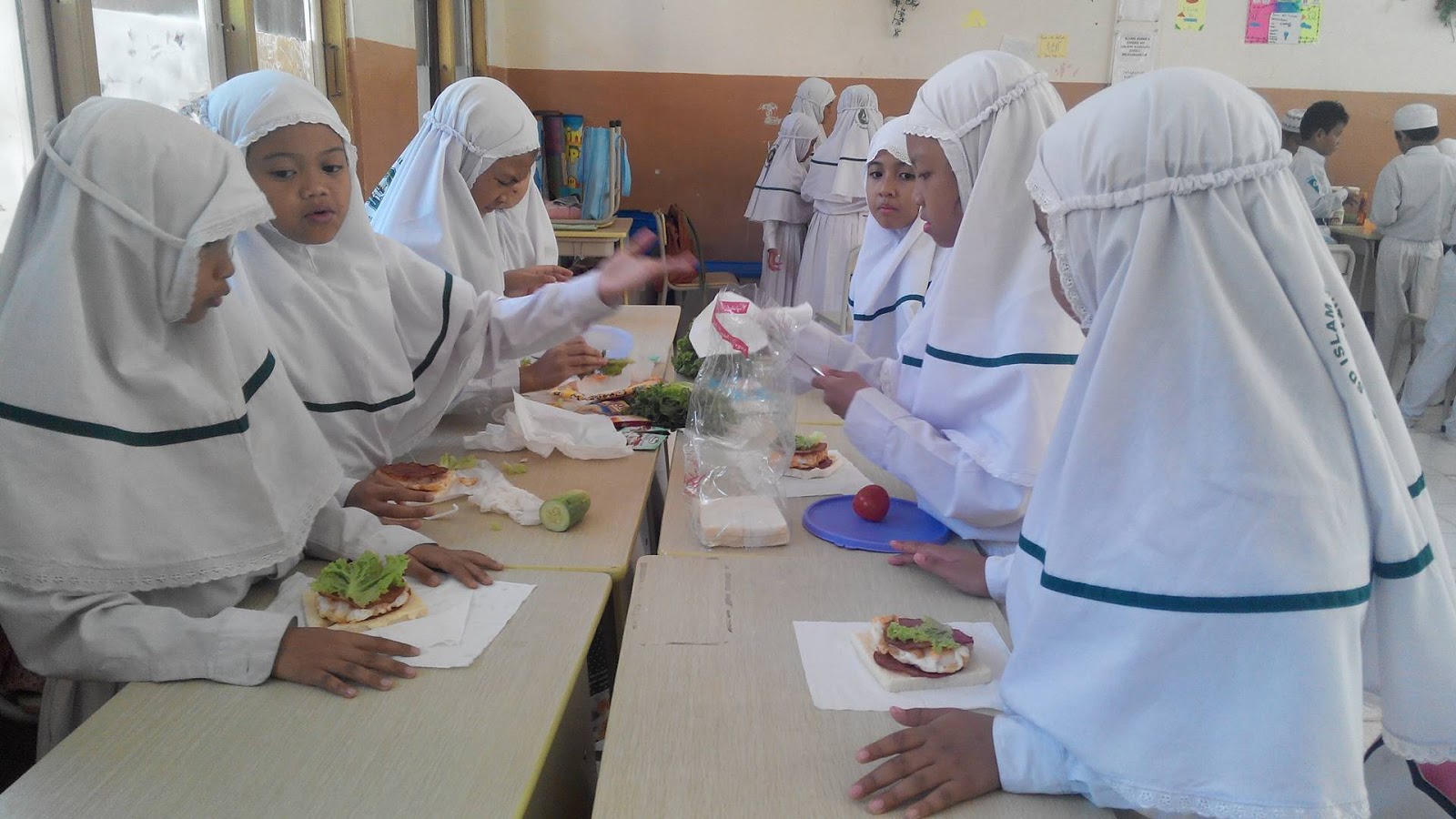 Menciptakan Suasana Belajar yang Menyenangkan
