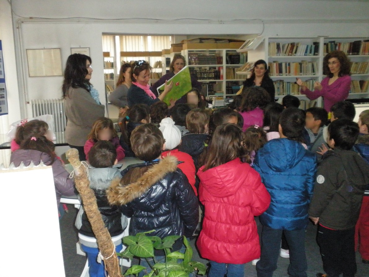 ΘΗΒΑ GR: ΕΠΙΣΚΕΨΗ ΤΟΥ 2ου ΚΑΙ 8ου ΝΗΠΙΑΓΩΓΕΙΟΥ ΣΤΗ ΔΗΜΟΤΙΚΗ ΒΙΒΛΙΟΘΗΚΗ ...