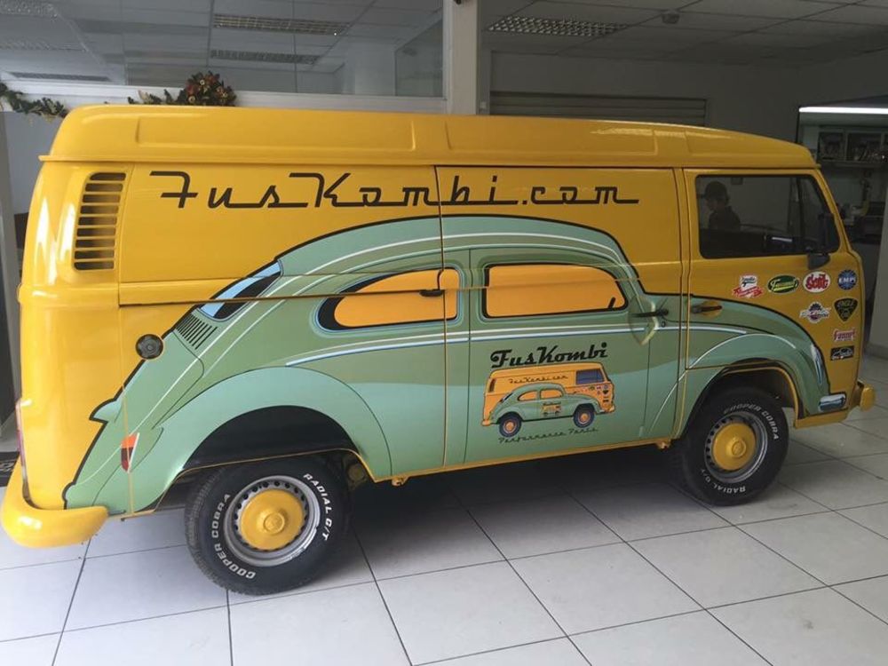 Beetle Painted on VW Volkswagen: Pictures of Gorgeous VW Bus Art ...