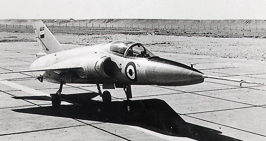 No Barrel Rolls: Hispano-Aviación/Helwan HA-300 - El último caza de ...