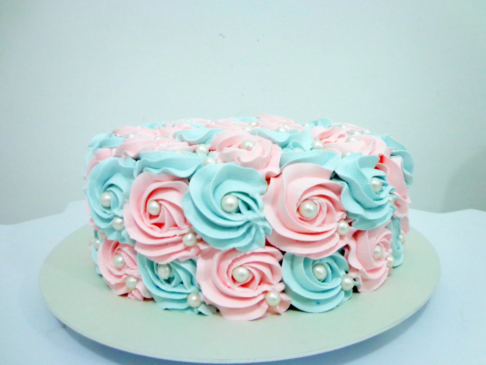 NAF KIDS BOLOS DECORADOS: abril 2016