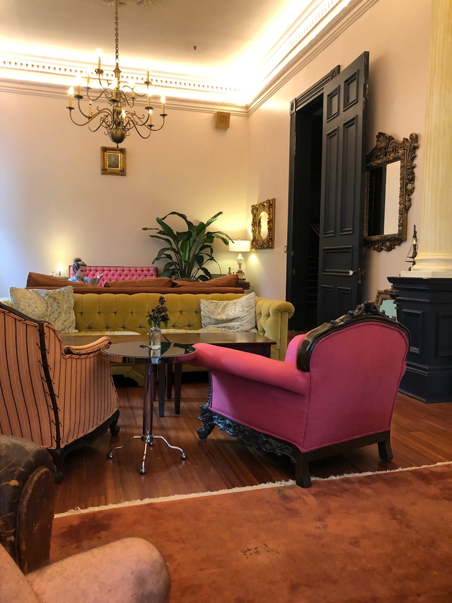 The Uptown Acorn: Cocktailing New Orleans {The Columns Hotel}