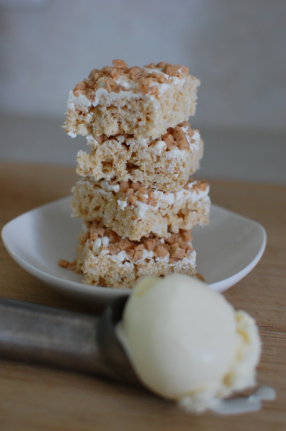 Food, Fun & Life: Root Beer Float Rice Crispy Treats