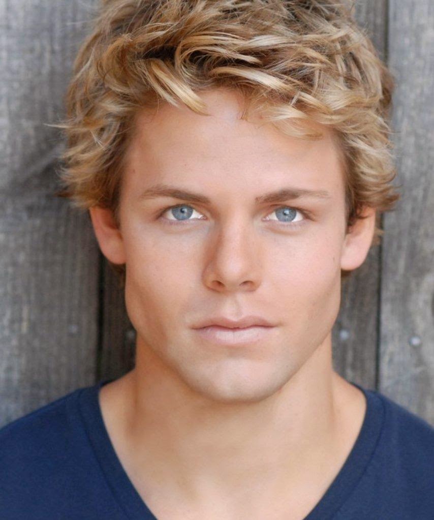 Los Ojos del Espectador: Lachlan Buchanan
