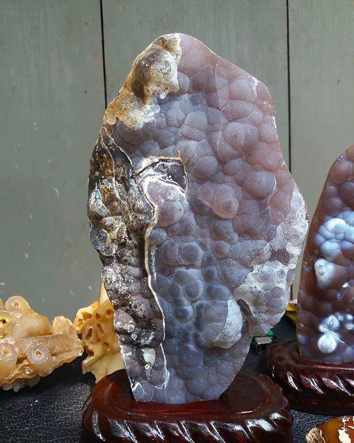 What Is Grape Agate, Properties, Formation, Occurrence - Geology In