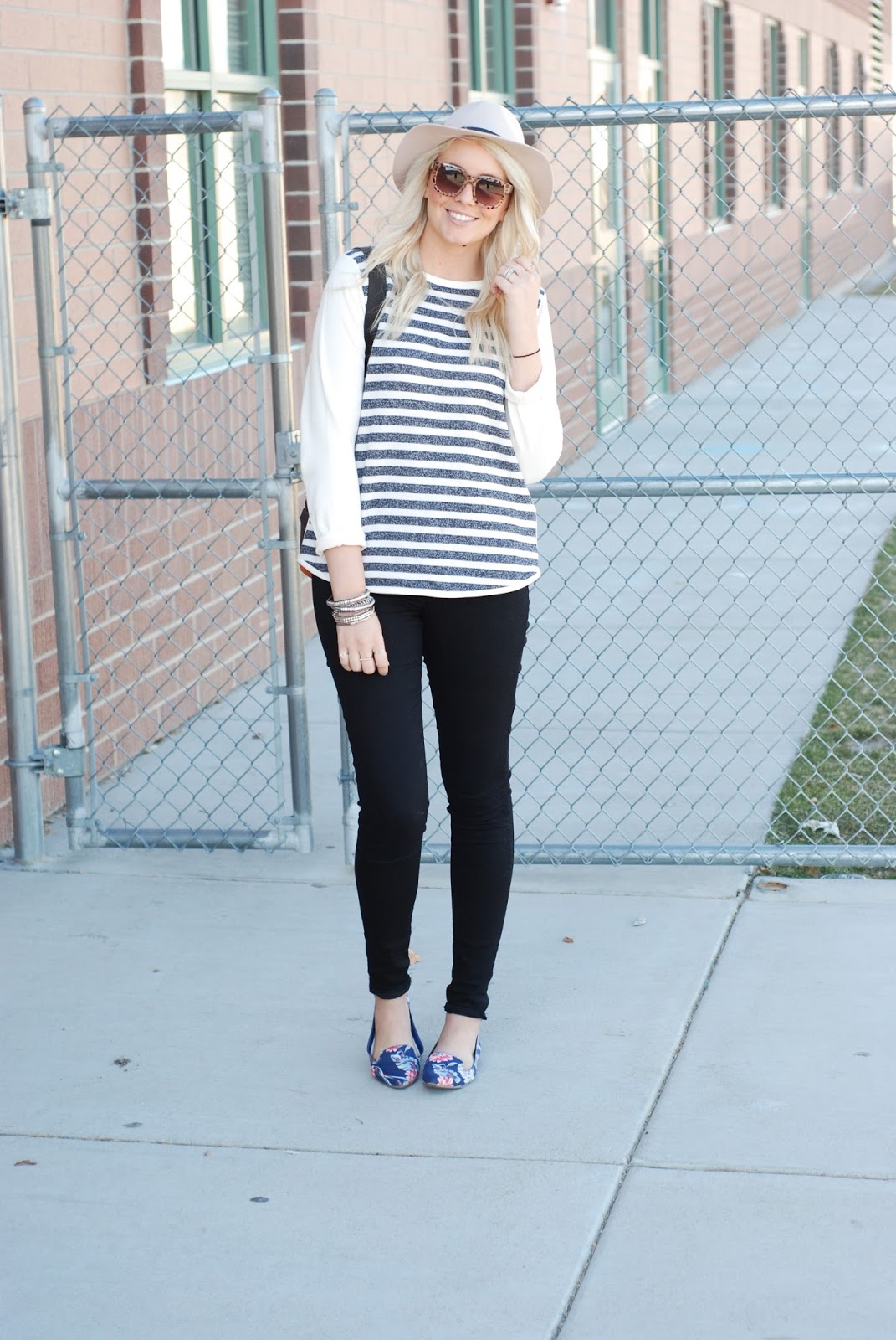 TRAVEL IN STYLE | The Red Closet Diary