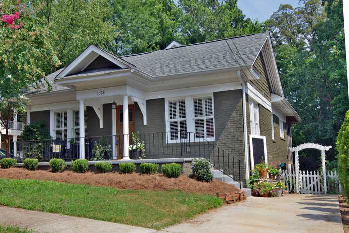 Pretty Old Houses: Charming Brick Cottage