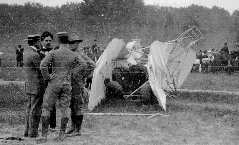 Disasterous History: The Wright Brothers And The First Fatal Plane ...