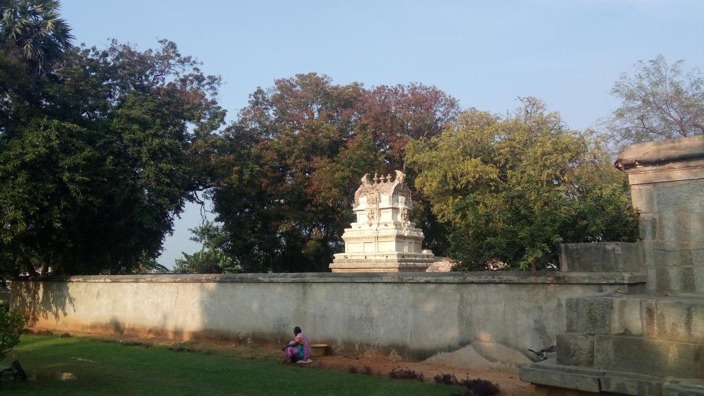 Hindu Temples of India: Parasurameswarar Temple, Gudimallam – The Temple