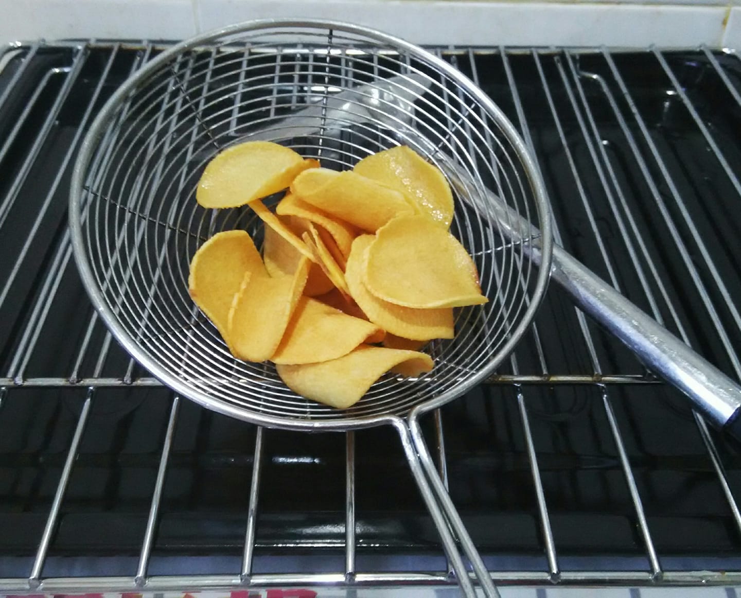 CRISPY ARROWHEAD CHIPS