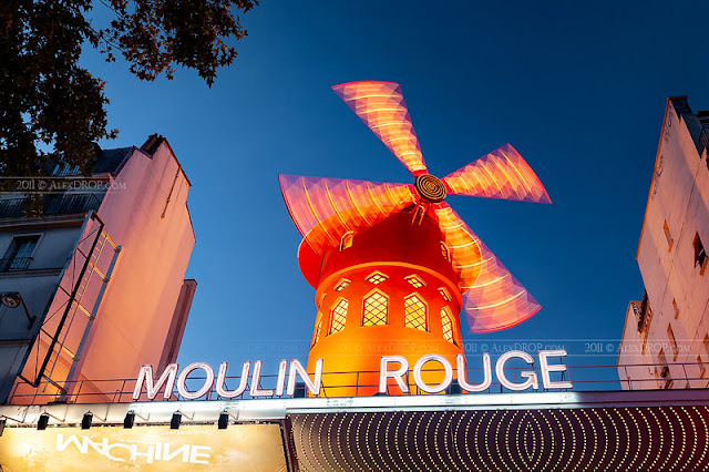 Cómo llegar a Moulin Rouge ~ KILÓMETROS Y KILÓMETROS