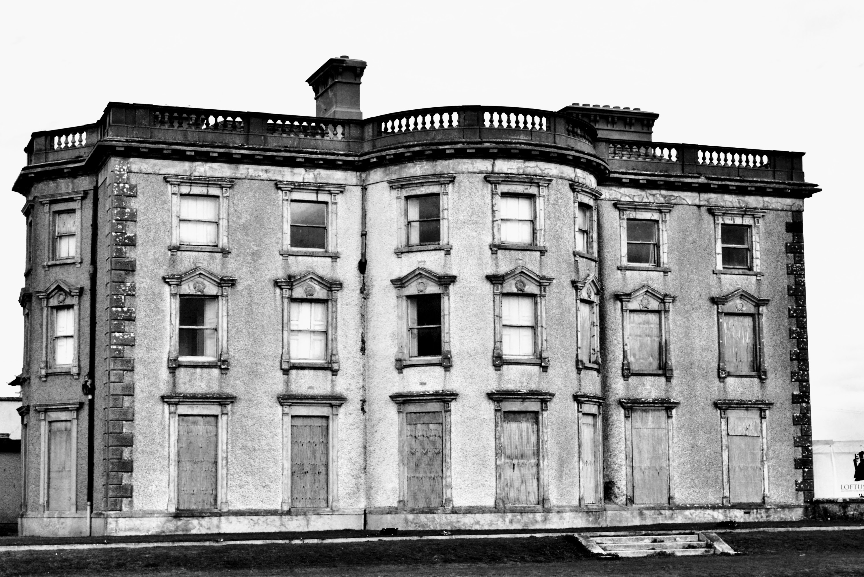 Irish Mysteries: Loftus Hall