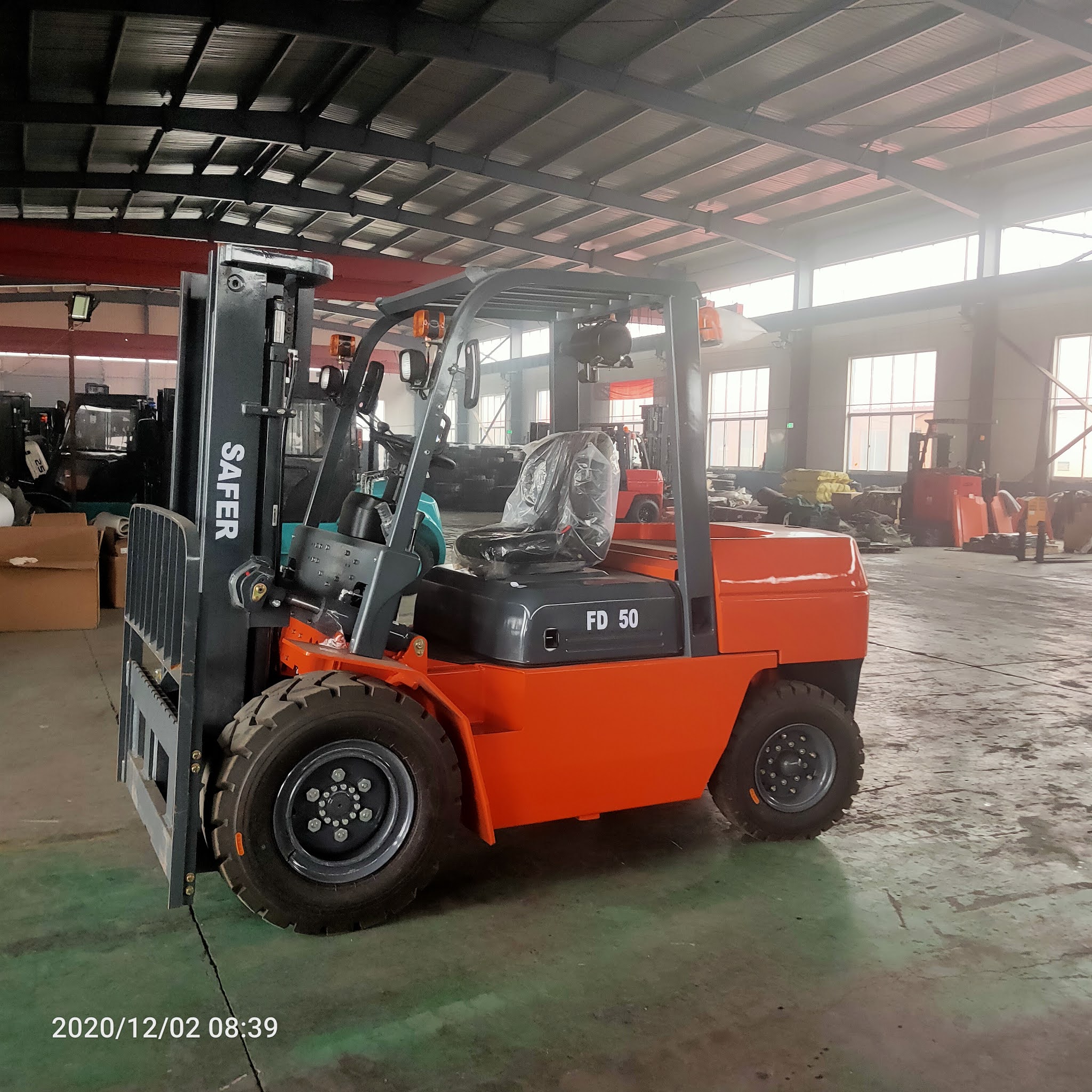 5Ton Diesel Forklift (Isuzu Engine)-www.saferlifts.com