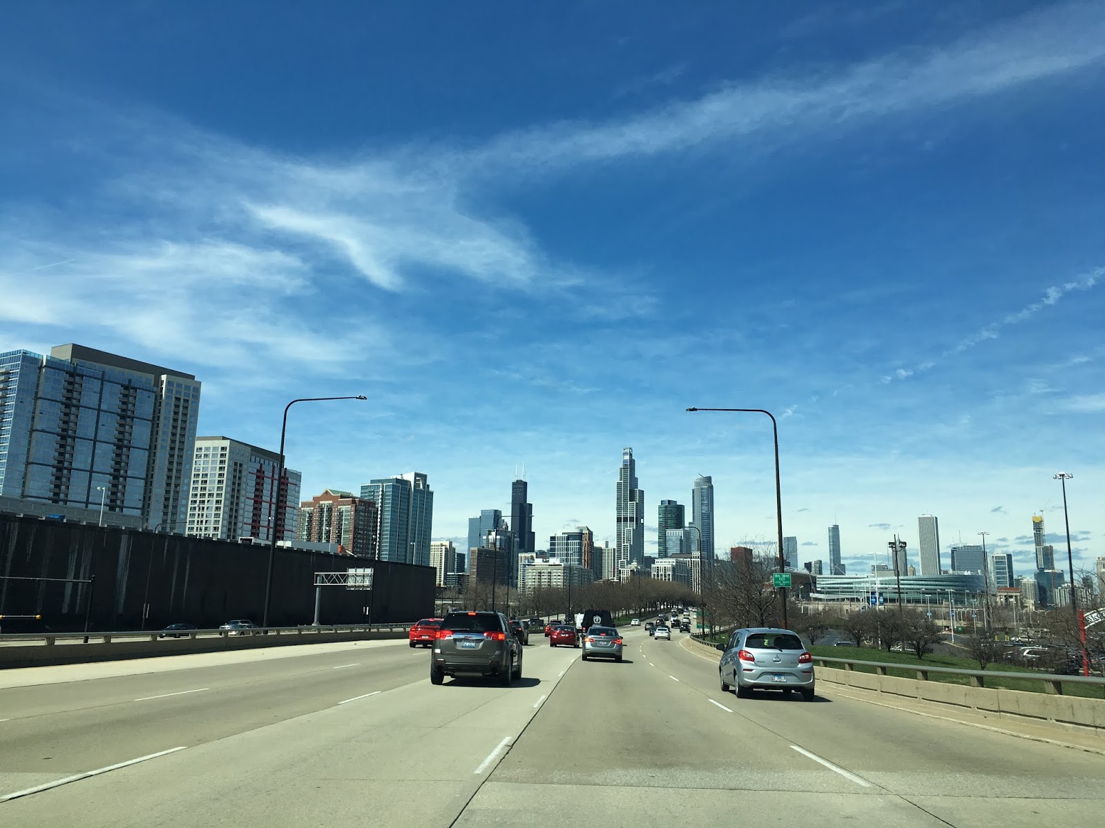 US Route 41 on Lake Shore Drive (Interstate 55 north to the Link Bridge)