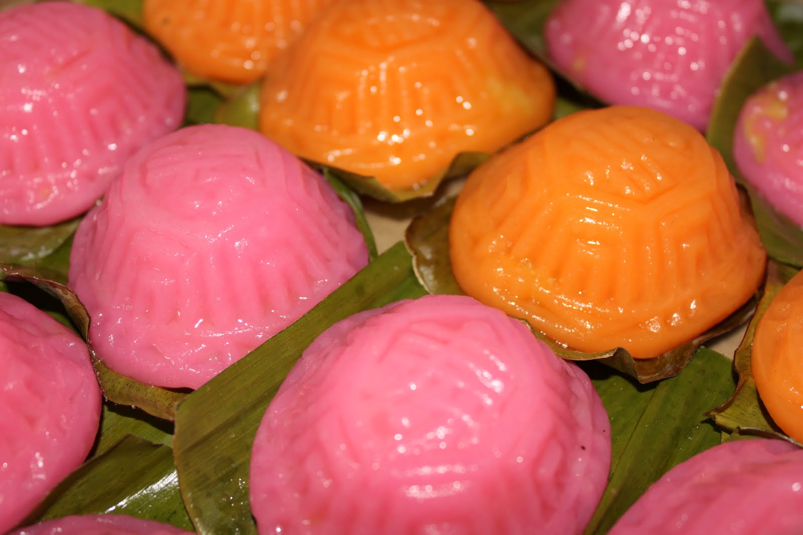 Love to Eat: Chinese Tradition; Ang Ku Kuih红龟糕