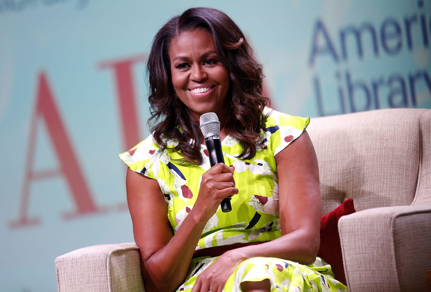 Michelle Obama Wiki, Height, Age, Boyfriend, Family, Biography & Facts