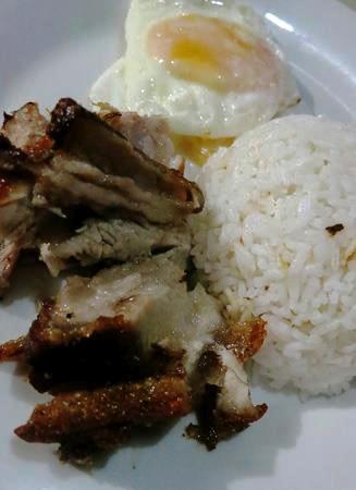 What's for dinner, teh?: Everybody's Favorite Tita