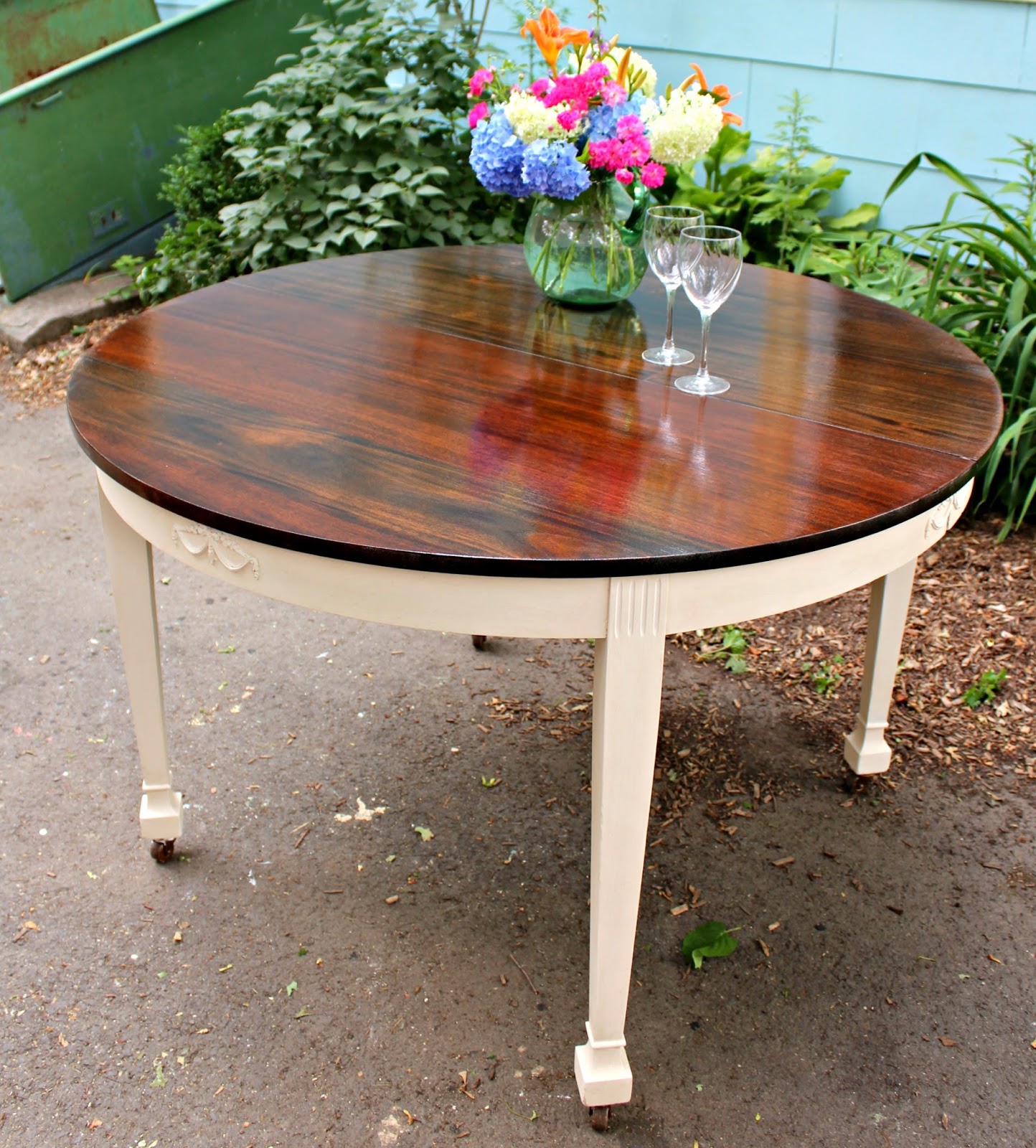 Heir and Space: A Dining Table in Cream